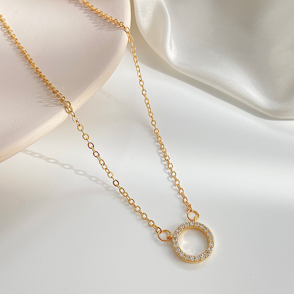 Simple Circle Minimal Necklace – Pebbles Nepal